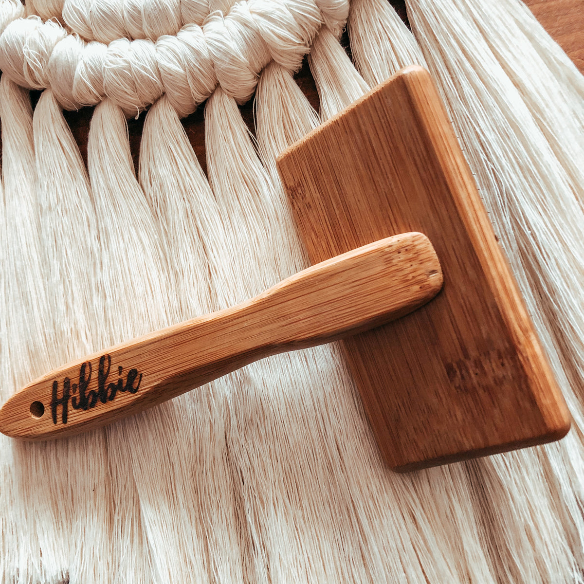 Brosse – Hibbiecreations